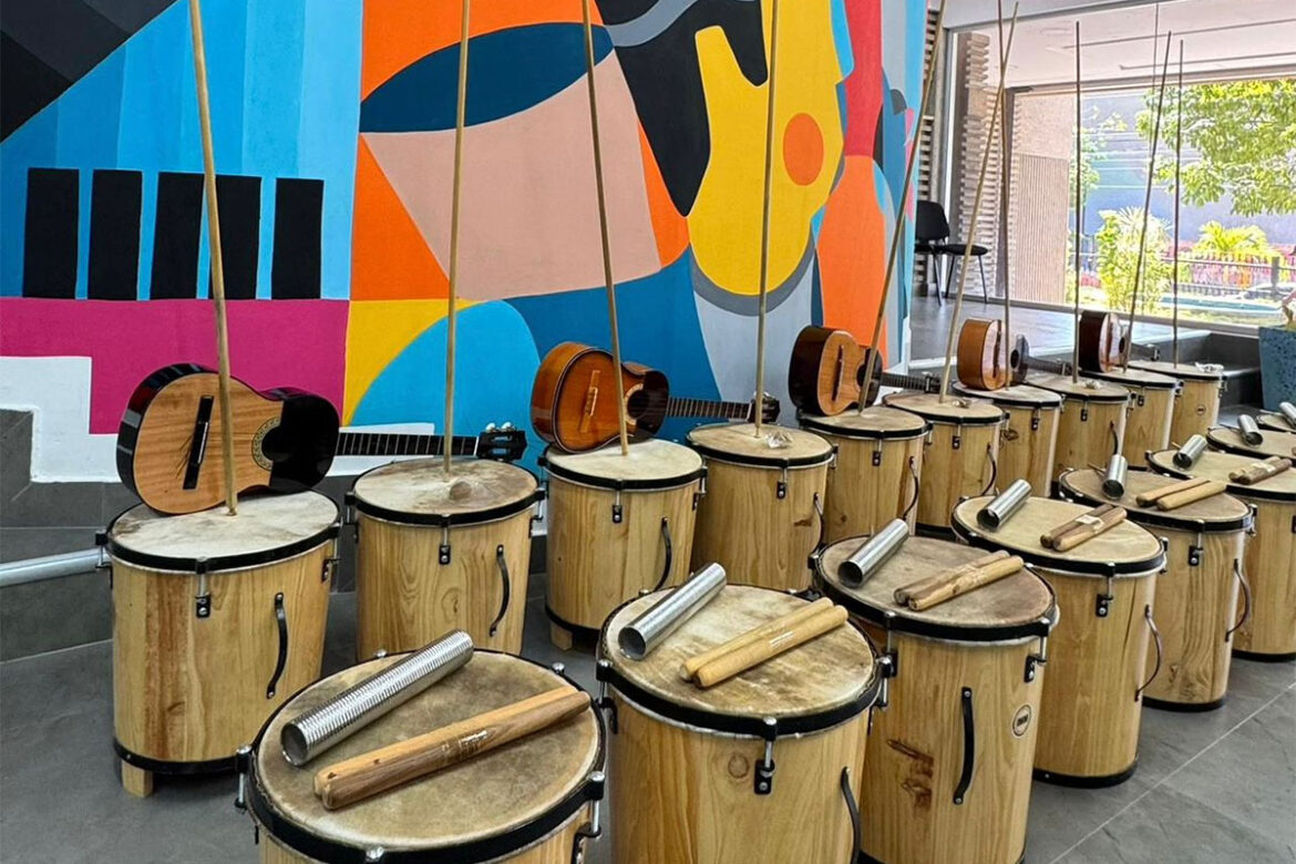 Fundación Nacional de la Gaita recibe nueva dotación de instrumentos